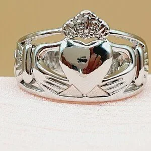 Jewelry | Hollow Mujer Guard Concentric Knot Carving Heart Rings For ...